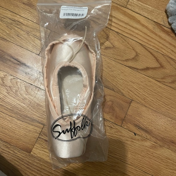 Suffolk | Shoes | Suffolk Pointe Shoes | Poshmark